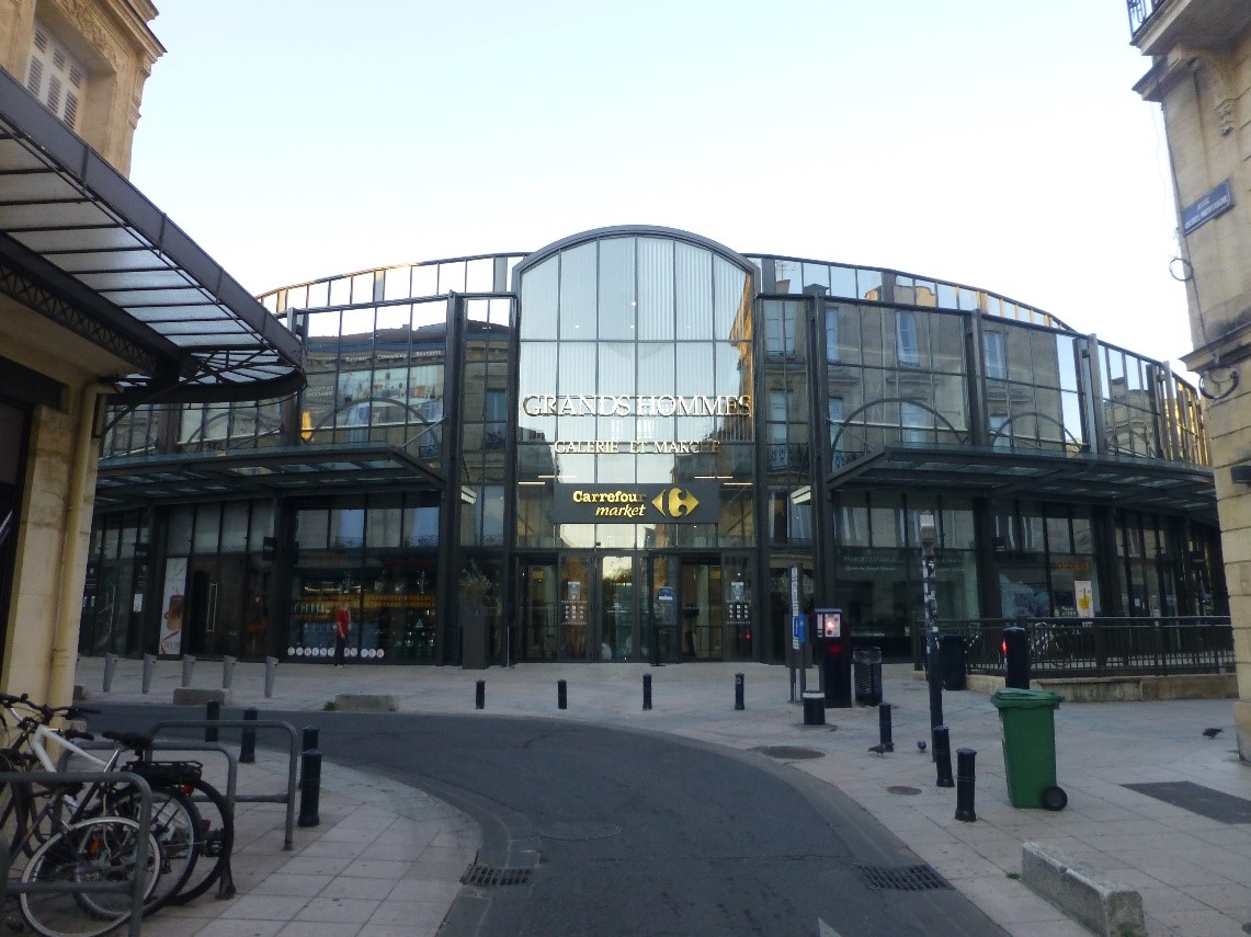 REMISE EN BEAUTE DU CARREFOUR MARKET GRANDS HOMMES - Vivalto ...